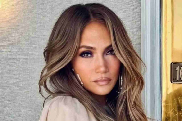 Na het huwelijk van Ben Affleck, verschijnt Jennifer Lopez in een ...