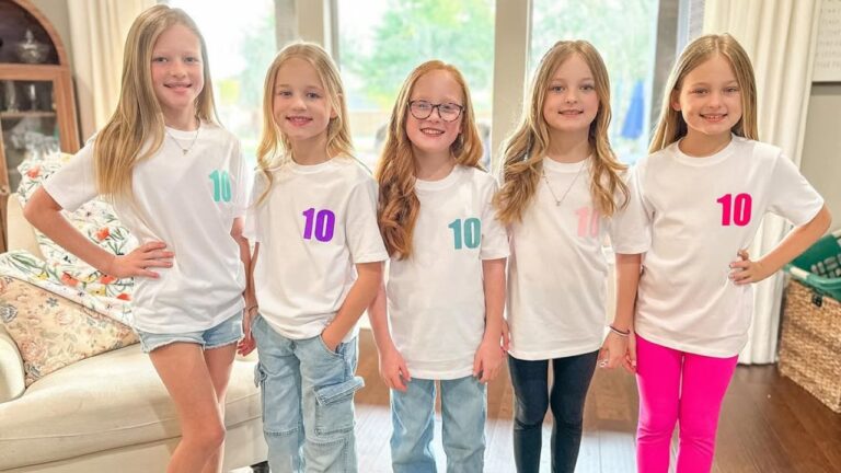 Les quintuplés de l'émission de télé-réalité « OutDaughtered ...