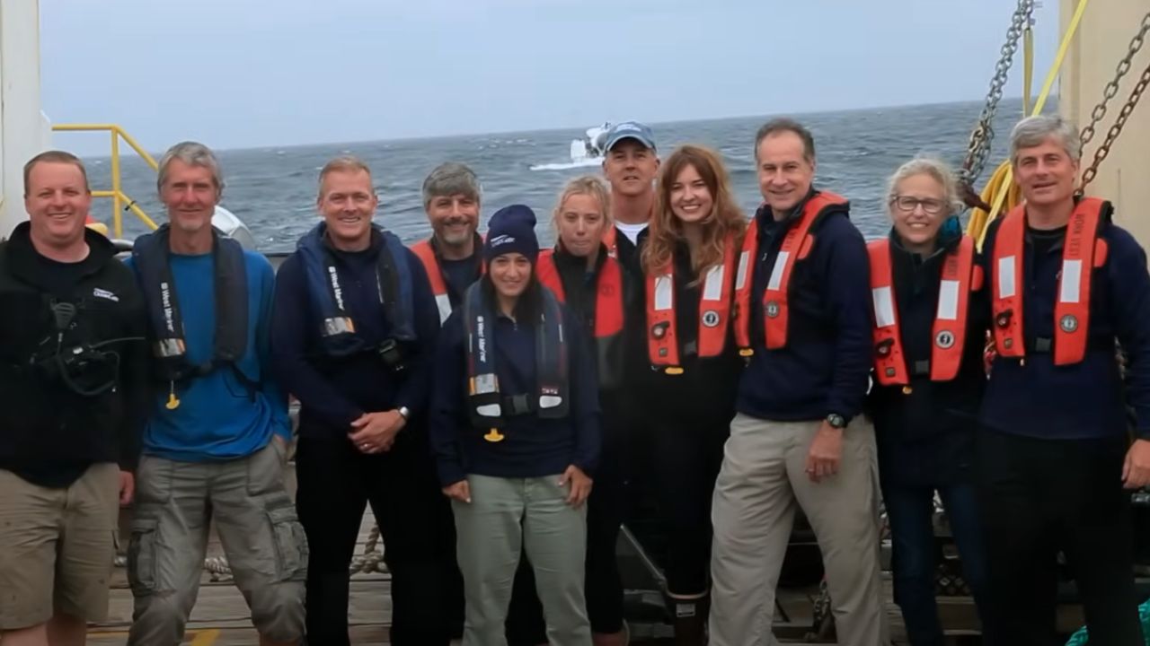 Watch the trailer for Netflix's documentary about the Titan submersible ...