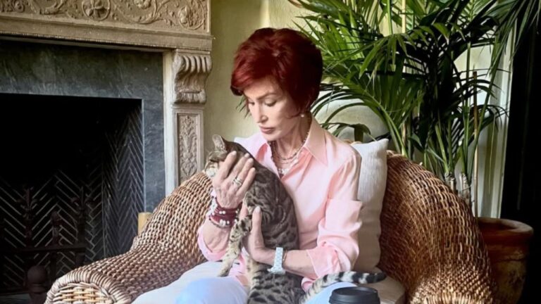 Sharon Osbourne rivela di non riuscire più a mettere su peso dopo aver ...