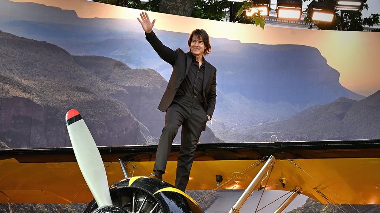 I fan di Tom Cruise trovano strano il modo in cui mangia i popcorn in ...