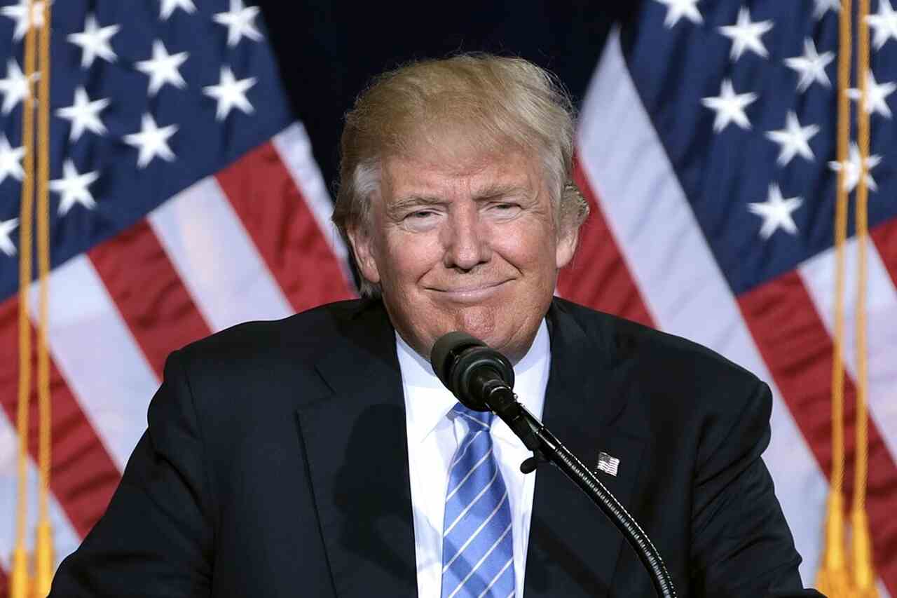 Trump dà una risposta tagliente a un giornalista che ha chiesto del ...