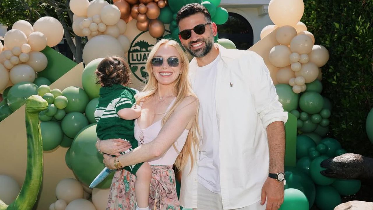 Lindsay Lohan begejstrer fans med billeder fra sin toårige søns ...