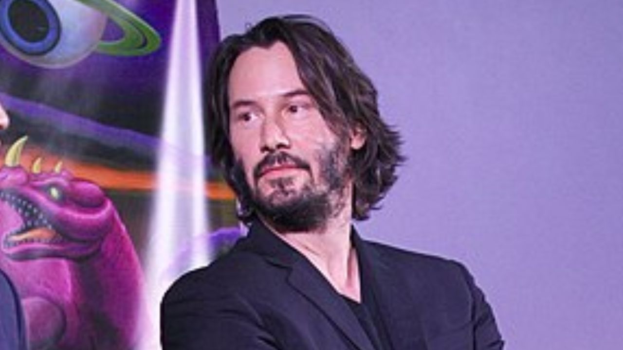 Keanu Reeves injured on film set and breaks kneecap