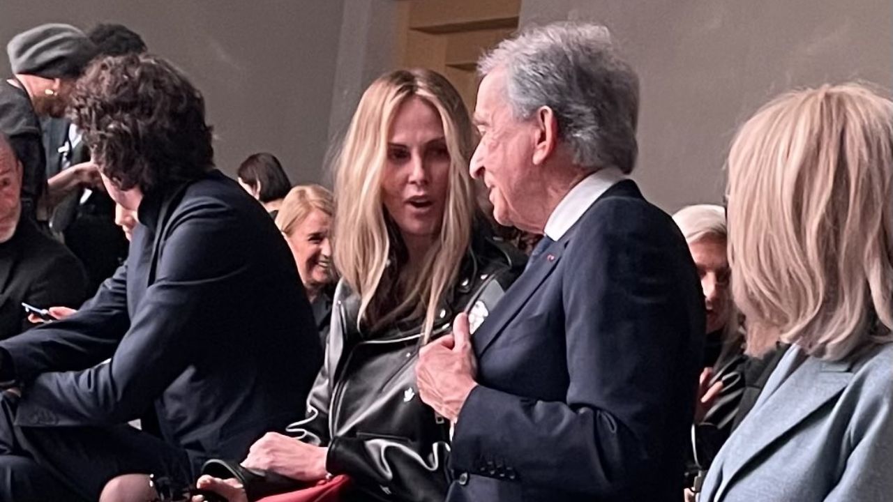 Il video di Charlize Theron che ignora Johnny Depp diventa virale sui ...