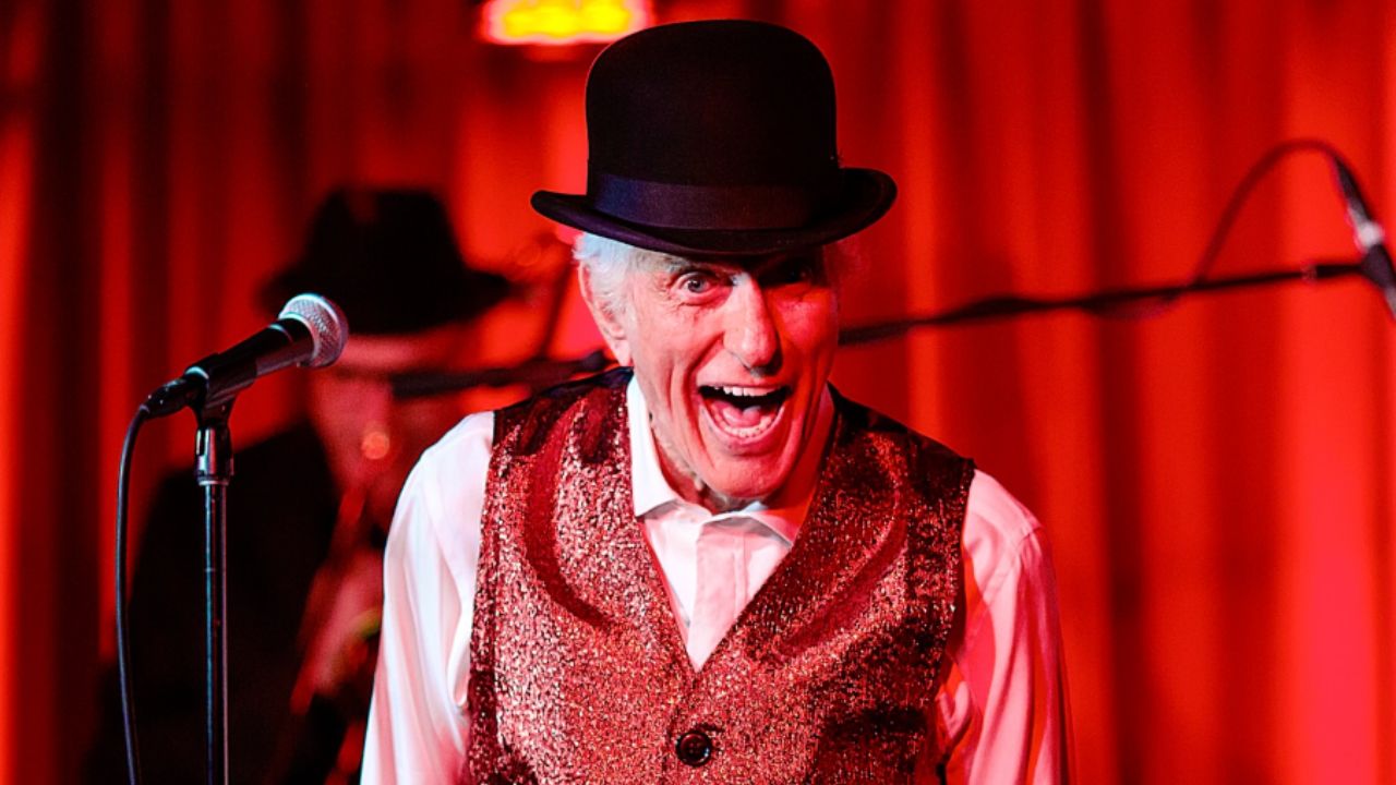 Ve věku 99 let si Dick Van Dyke dělá legraci z blížících se stých narozenin: „Bylo by vtipné ...