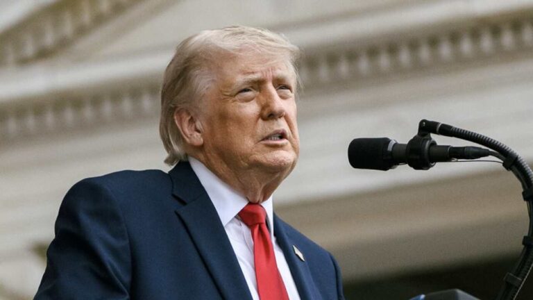 Trump suggests turning White House UFC arena into a permanent structure ...